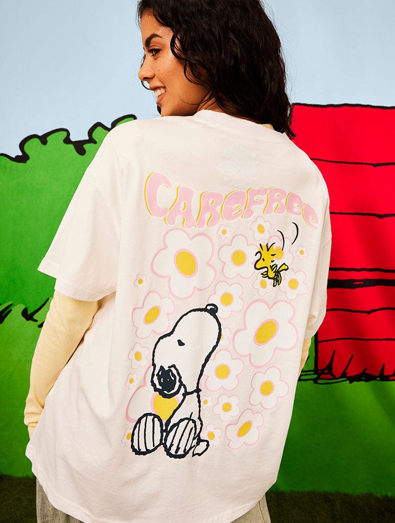 Peanuts x Skinnydip Snoopy Care Free T-Shirt in Ecru | Original Snoopy ...